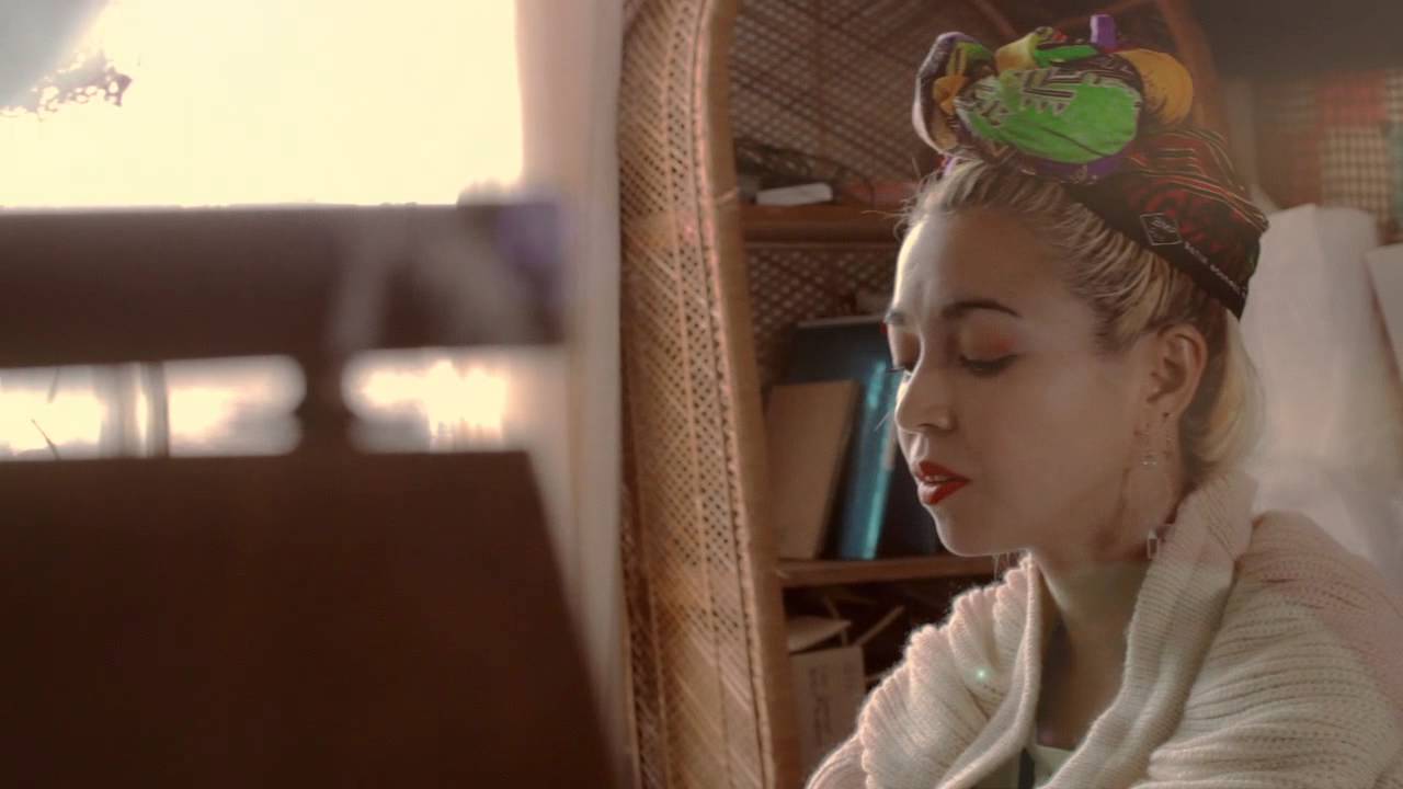 Maylee Todd "Baby's Got It" acoustic - YouTube