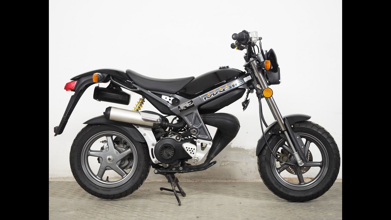 Suzuki Street magic - YouTube