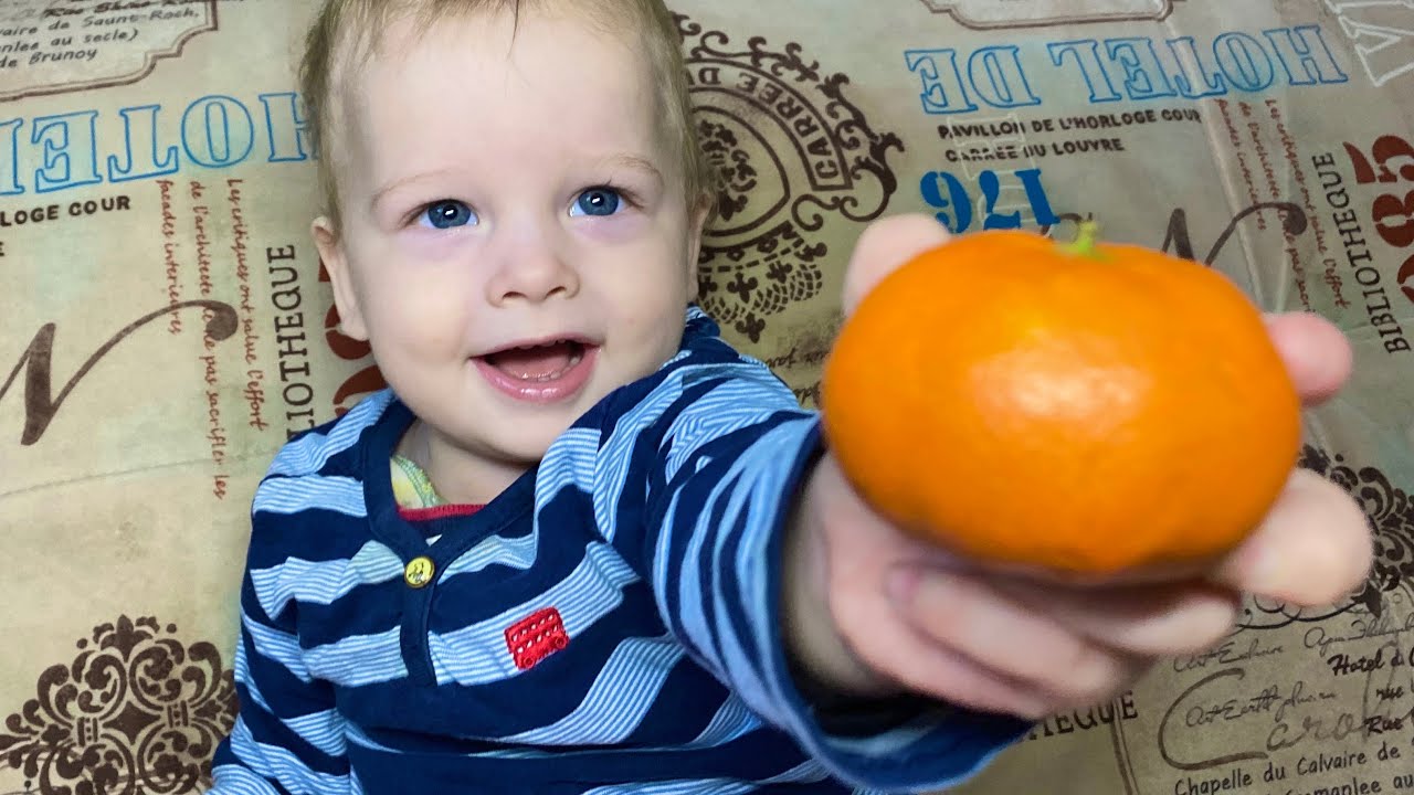 Baby Eva and Cute Baby taste sweet tangerine - YouTube