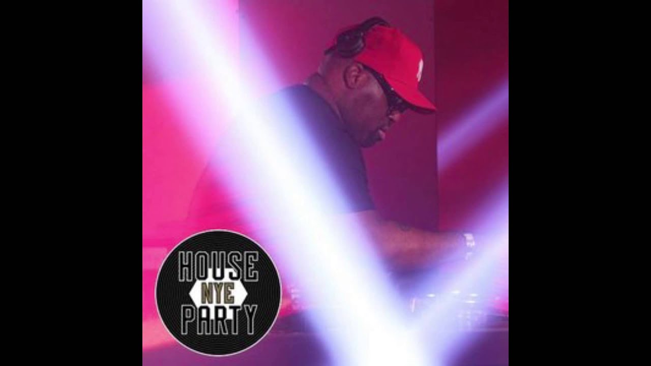 Frankie Knuckles @ House Party NYE 2012 DJ Set Mix (Channel 4 ...