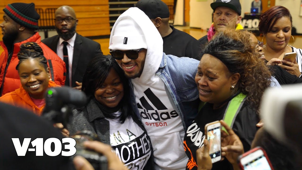 Chris Brown $50k Surprise + Front Row Tix to Winterfest 2017! V-103 ...