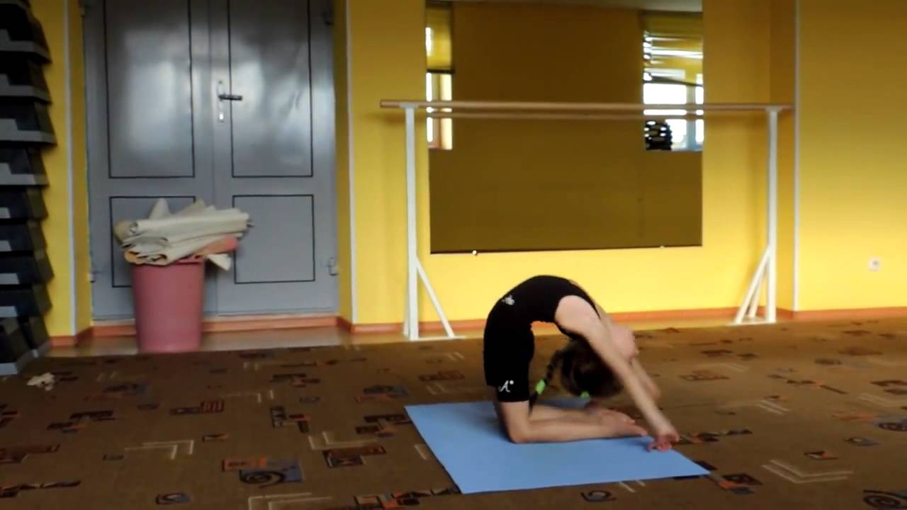 Rythmic gymnastics training - YouTube