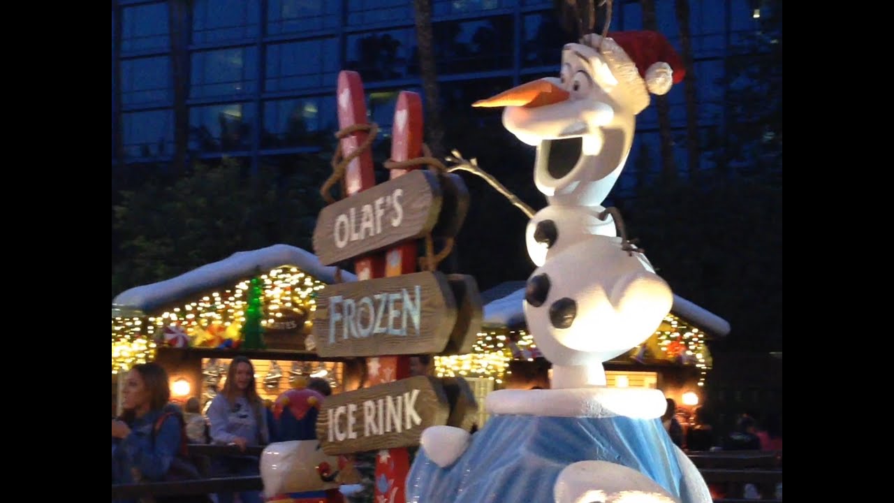 Disneyland "Olaf's Frozen Ice Rink" - YouTube