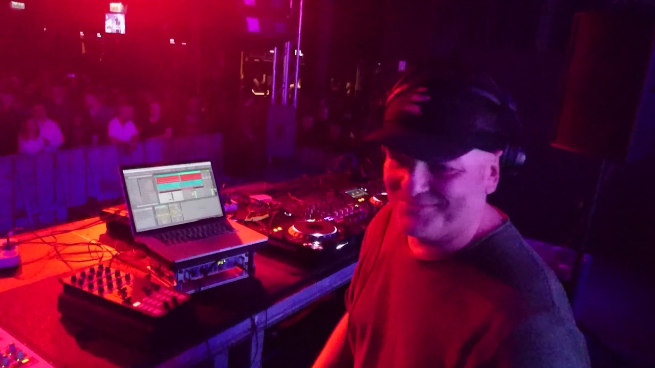 Dj Budai - ButiqXXL Egbert live Hall Debrecen 2019.03.14. - YouTube
