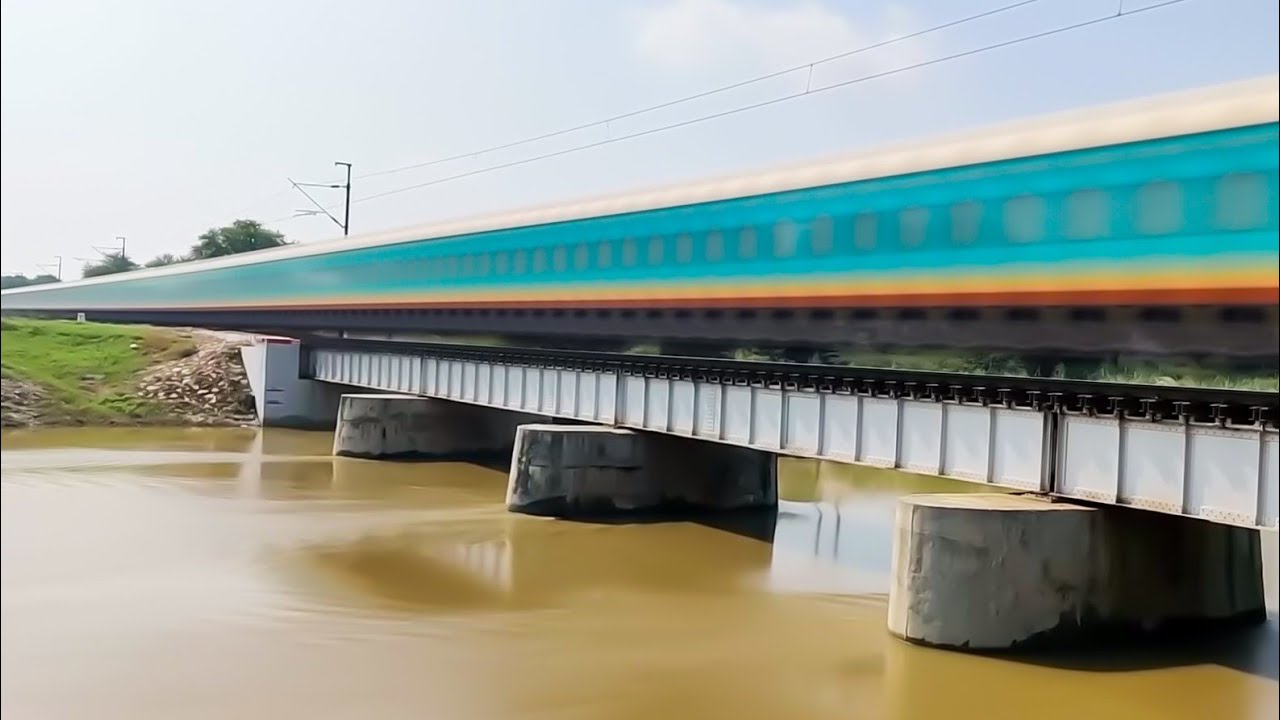 130 kmph Rampage over Iron Bridge - Gang of Vande Bharat, Shatabdi ...