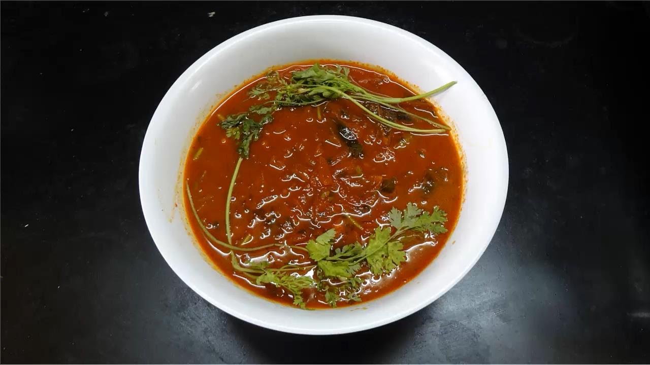 Onion Curry Ullipaya Pulusu in Telugu (ఉల్లిపాయ పులుసు బ్యాచులర్స్ ...