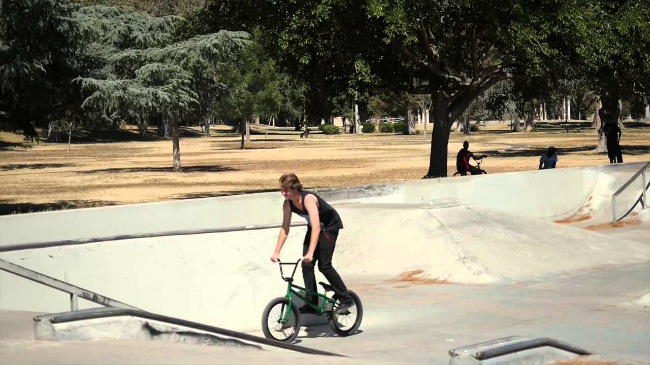 Merced Applegate skate park Jun 15, 2015 - YouTube