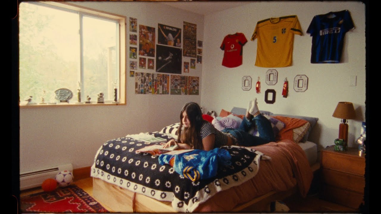 Rahill - 'Tell Me' (Official Video) - YouTube