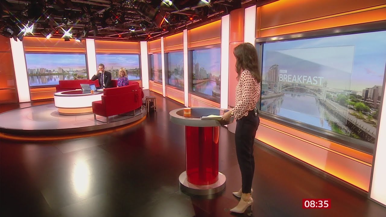 Katherine Downes - BBC Breakfast Sport 17/11/2020 - HD - YouTube