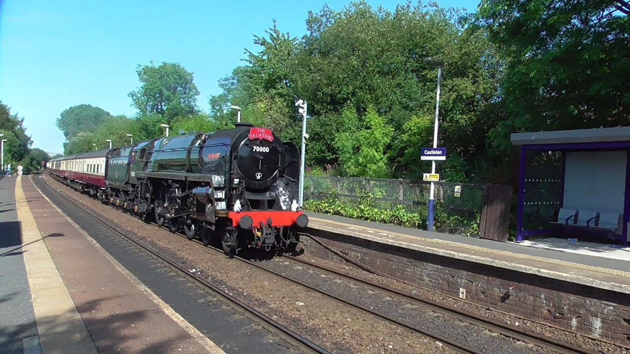 BR 7MT 70000 'Britannia' at Castleton Railway Station with 'The ...
