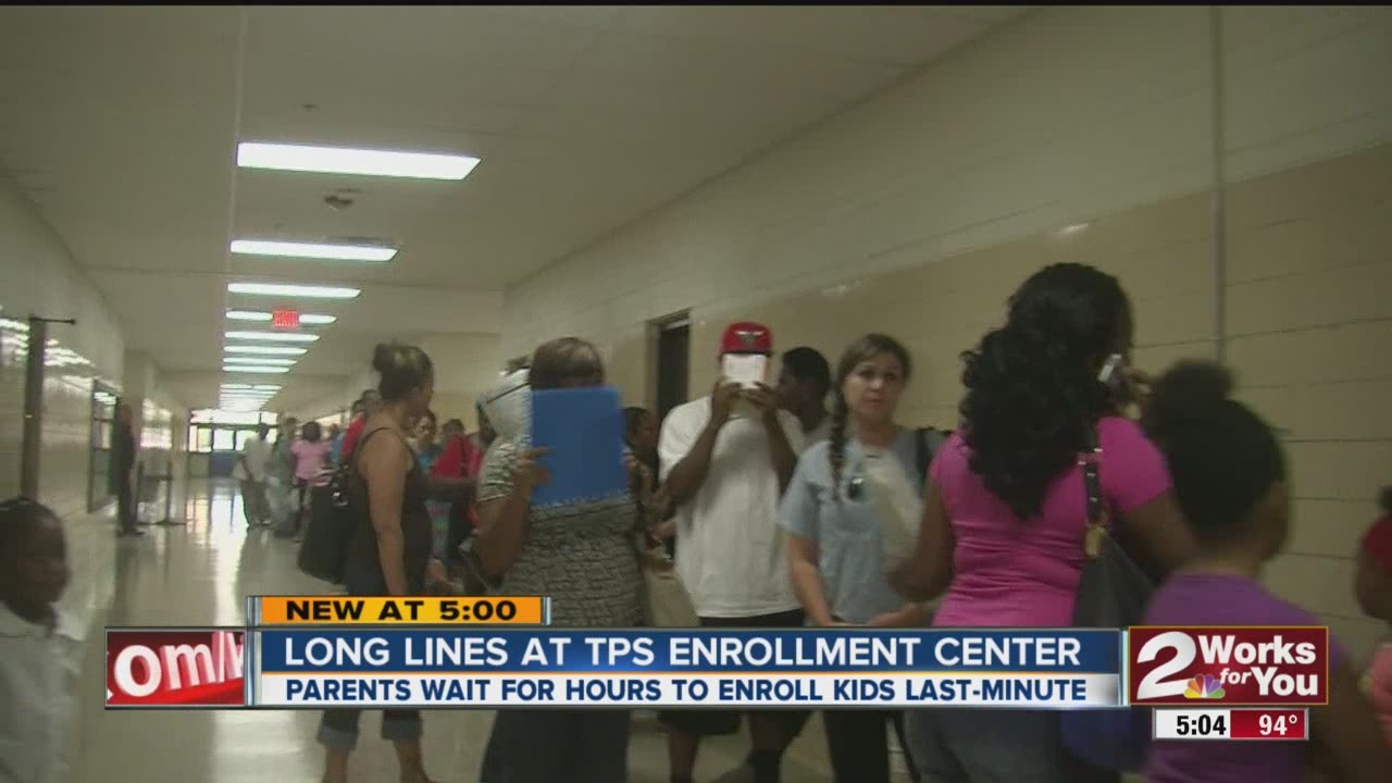 TPS Enrollment Center Sees Long Lines During Last minute Enrollement ...