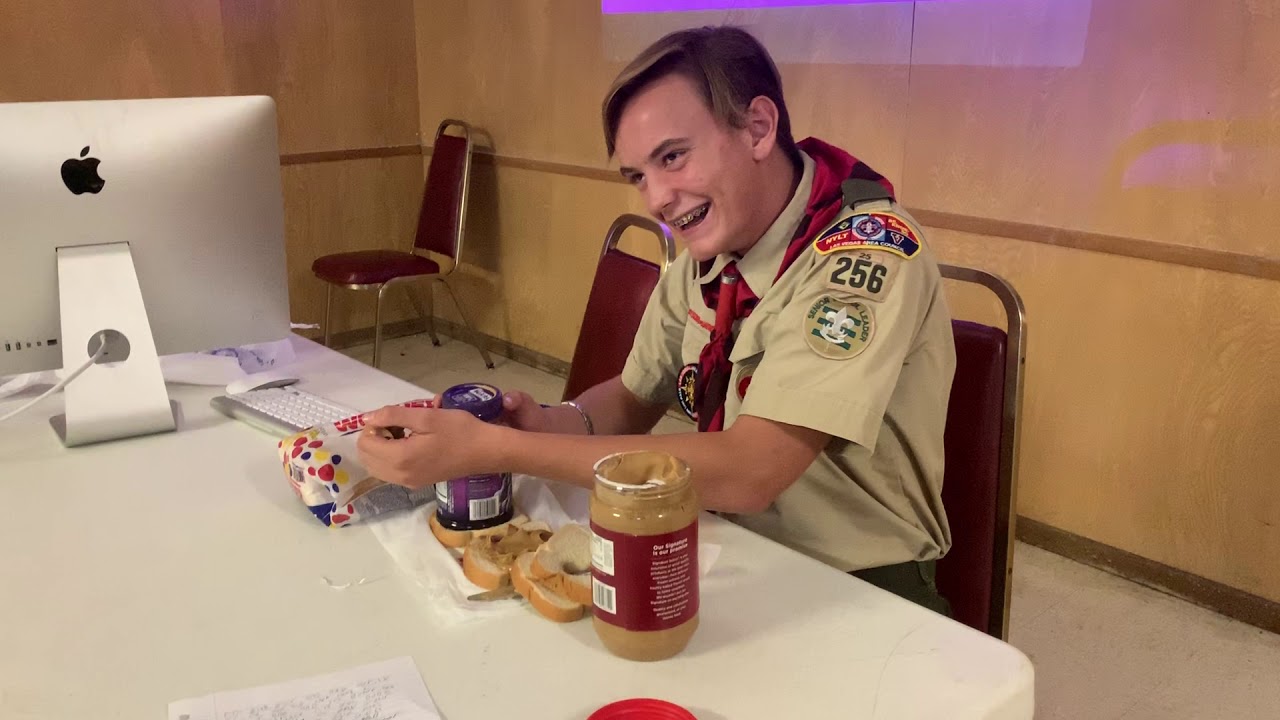 How to make a Peanut Butter and Jelly Sandwich with Boy Scouts - YouTube