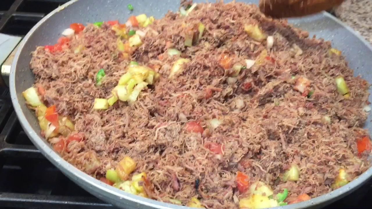 #guisadodemachaca #guisado #machaca GUISADO DE MACHACA CON PAPAS - YouTube