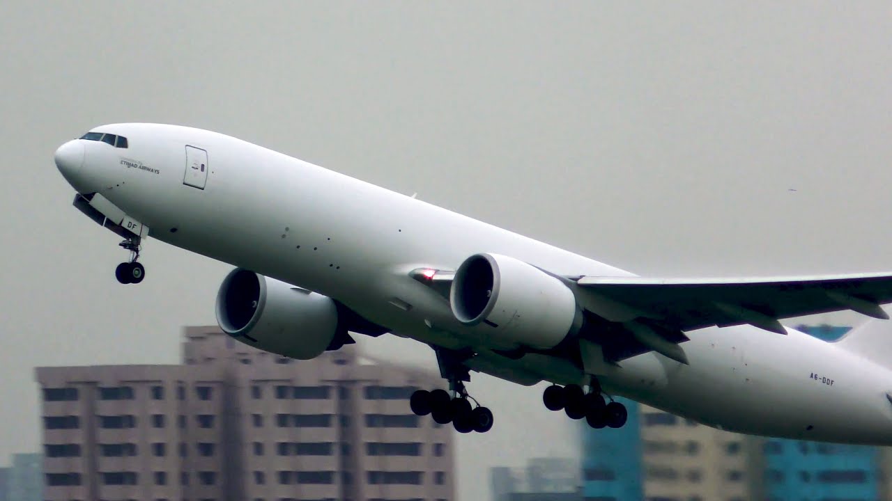 [4k] Spectacular ️ Landings & take offs | COMPILATION: BEST VIDEOS of ...