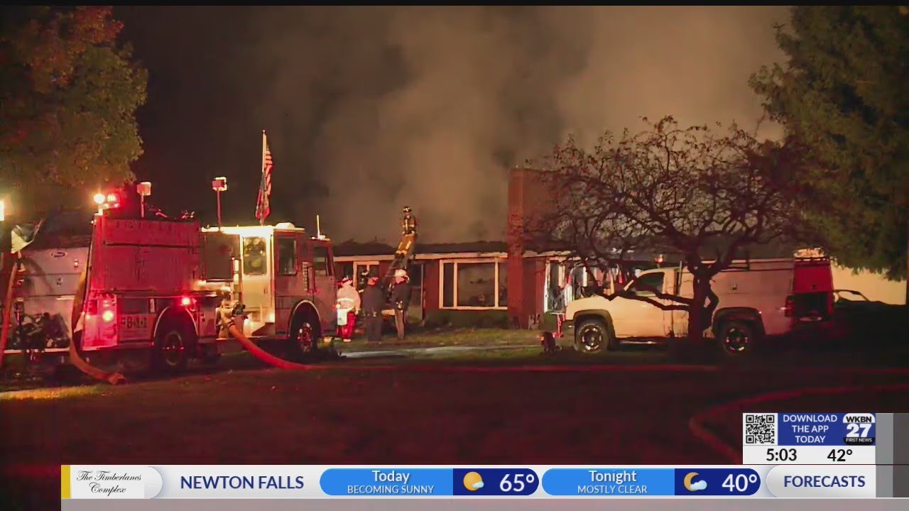 Firefighters battle flames in Trumbull County home - YouTube