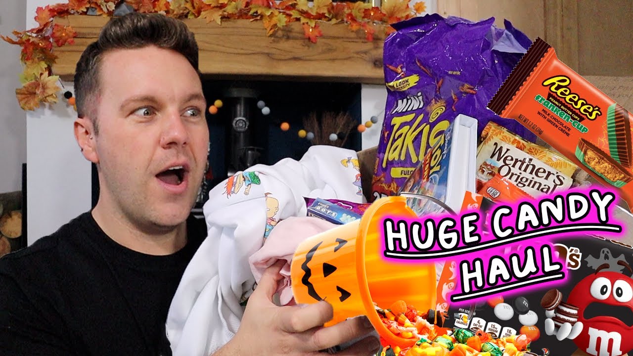 HUGE HALLOWEEN CANDY HAUL 2021 - YouTube