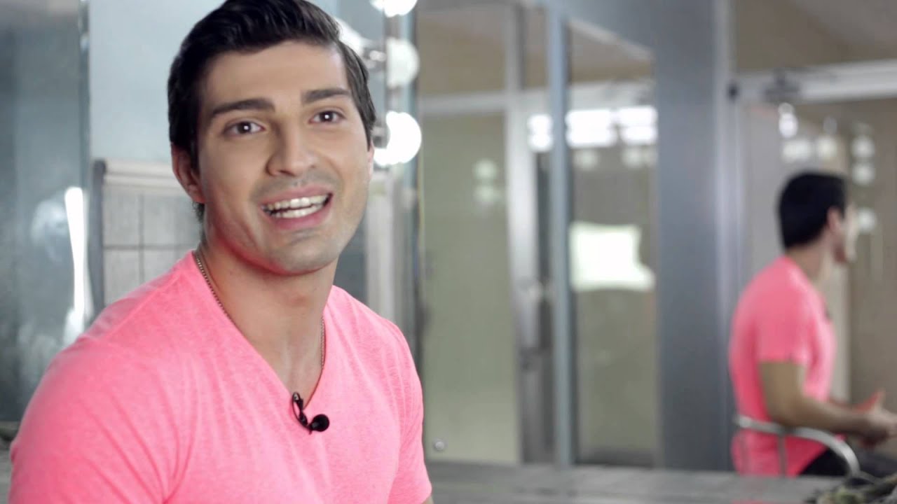 Biografia Adrian Fonseca - YouTube