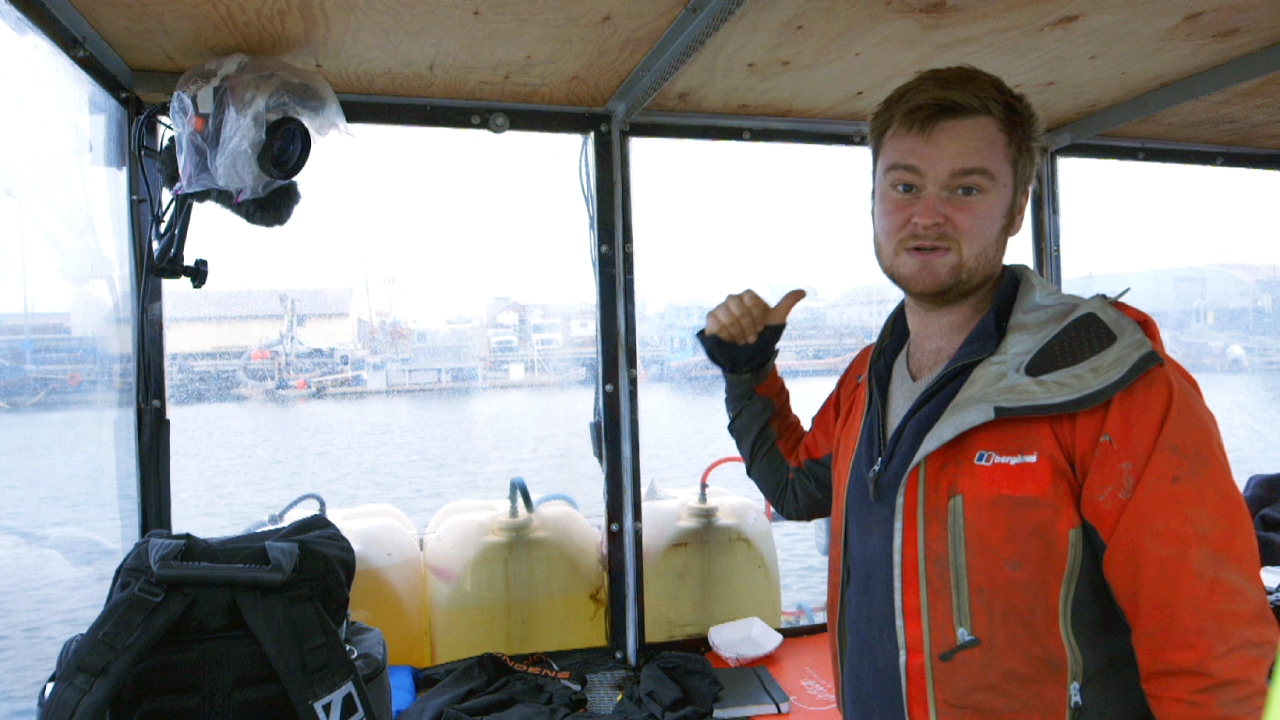 Get A Behind The Scenes Tour Of This Gold Diving Boat! | Bering Sea ...