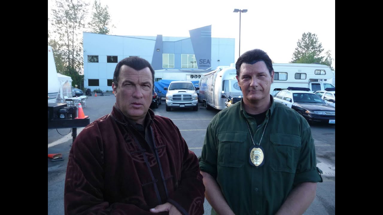 Steven Seagal,One of "Steven's Fight Doubles"&"Stunt Doubles." - YouTube