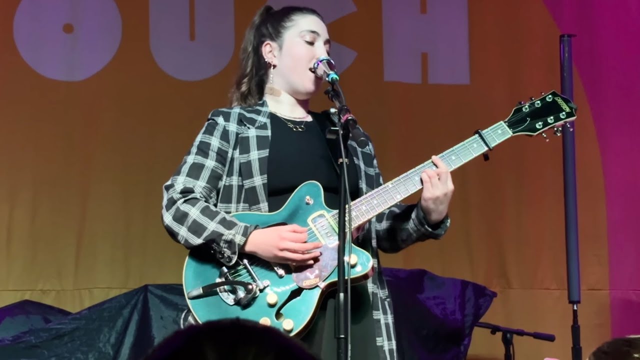 Alisa Amador live in Austin 2023 4K - YouTube