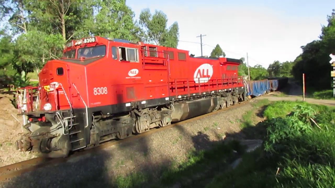 Trem trilheiro "E26" com DASH-9 #8308 ALL - YouTube