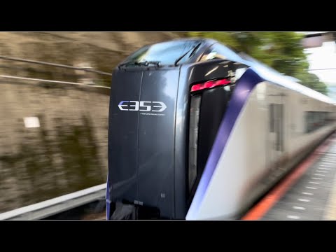 E353系S117編成が通過するシーン - YouTube
