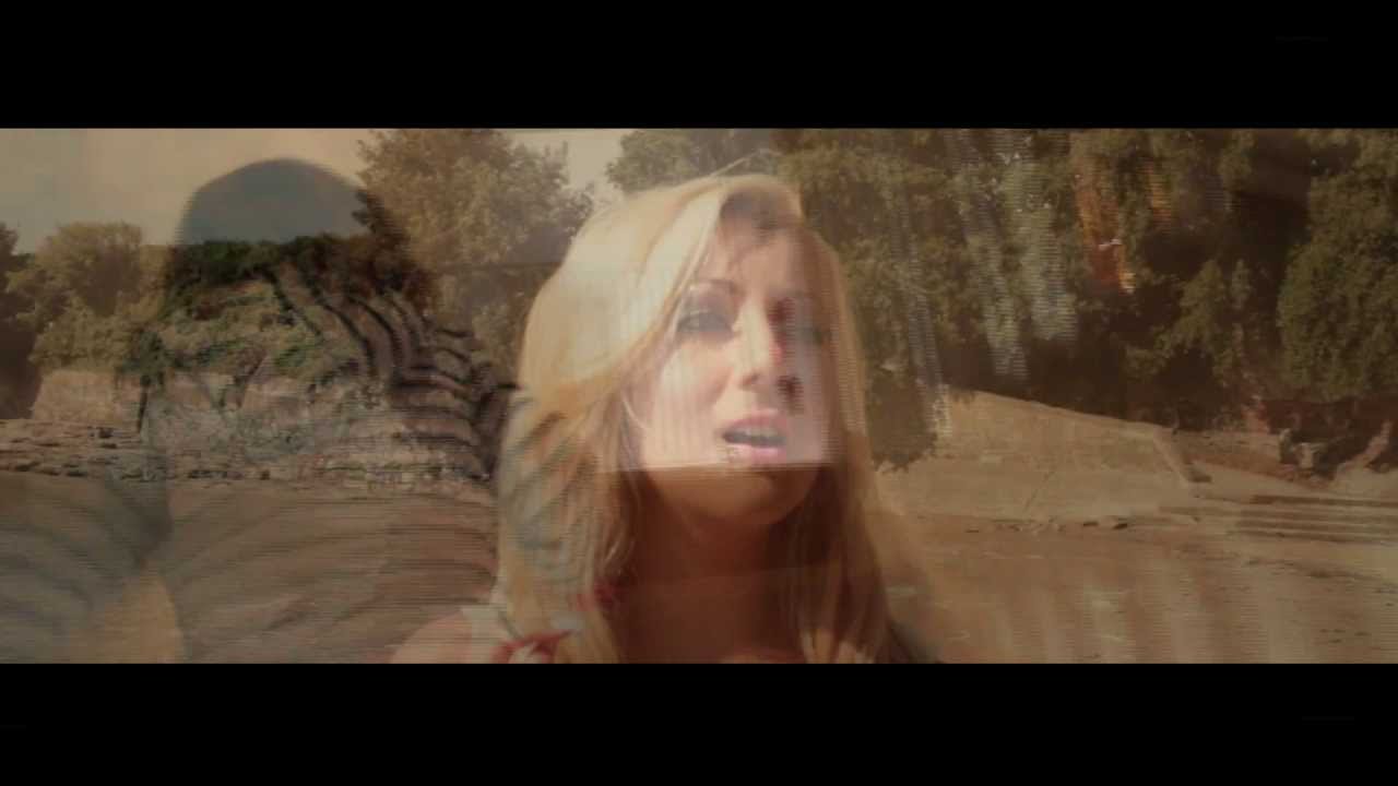 Ellie Higgs - Absent Heart (Official Video) - YouTube