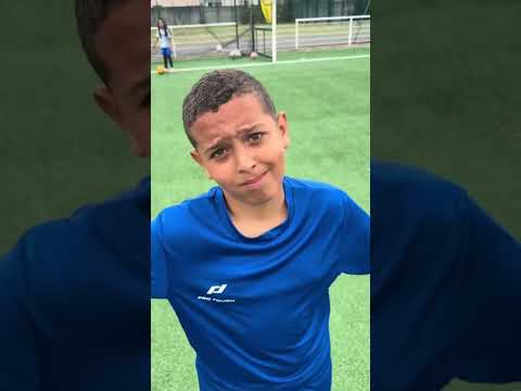 Yassine affronte tous les enfants du stade 😵‍💫