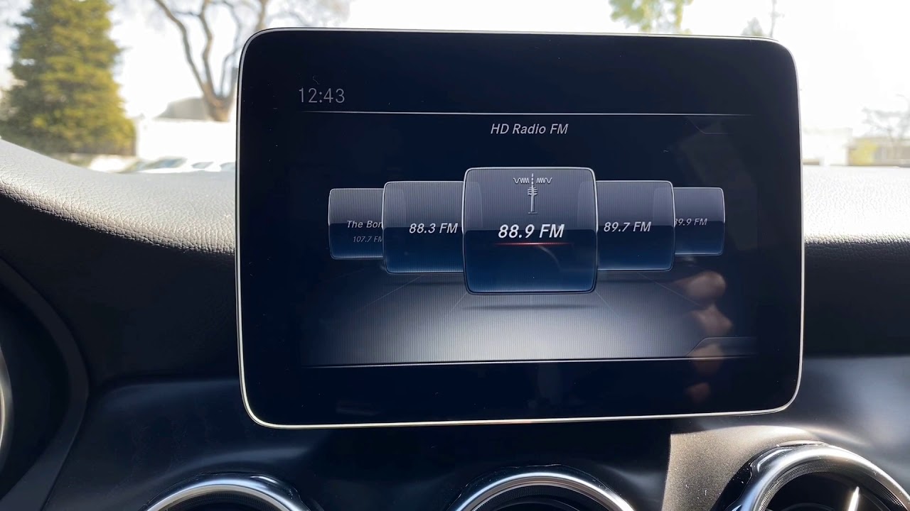 Mercedes-Benz of Walnut Creek - Tutorials - 2019 GLA Locator Lighting ...