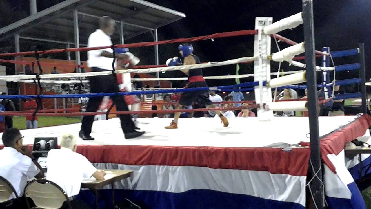 gordo boxing vs pitbull 1st round 07/31/2013 - YouTube