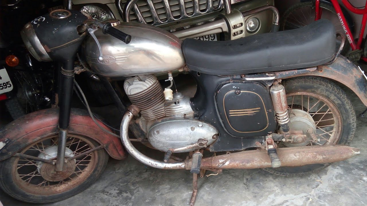 two Stoke old (JAWA) 250cc 1971 model starting full video !! पुराना ...
