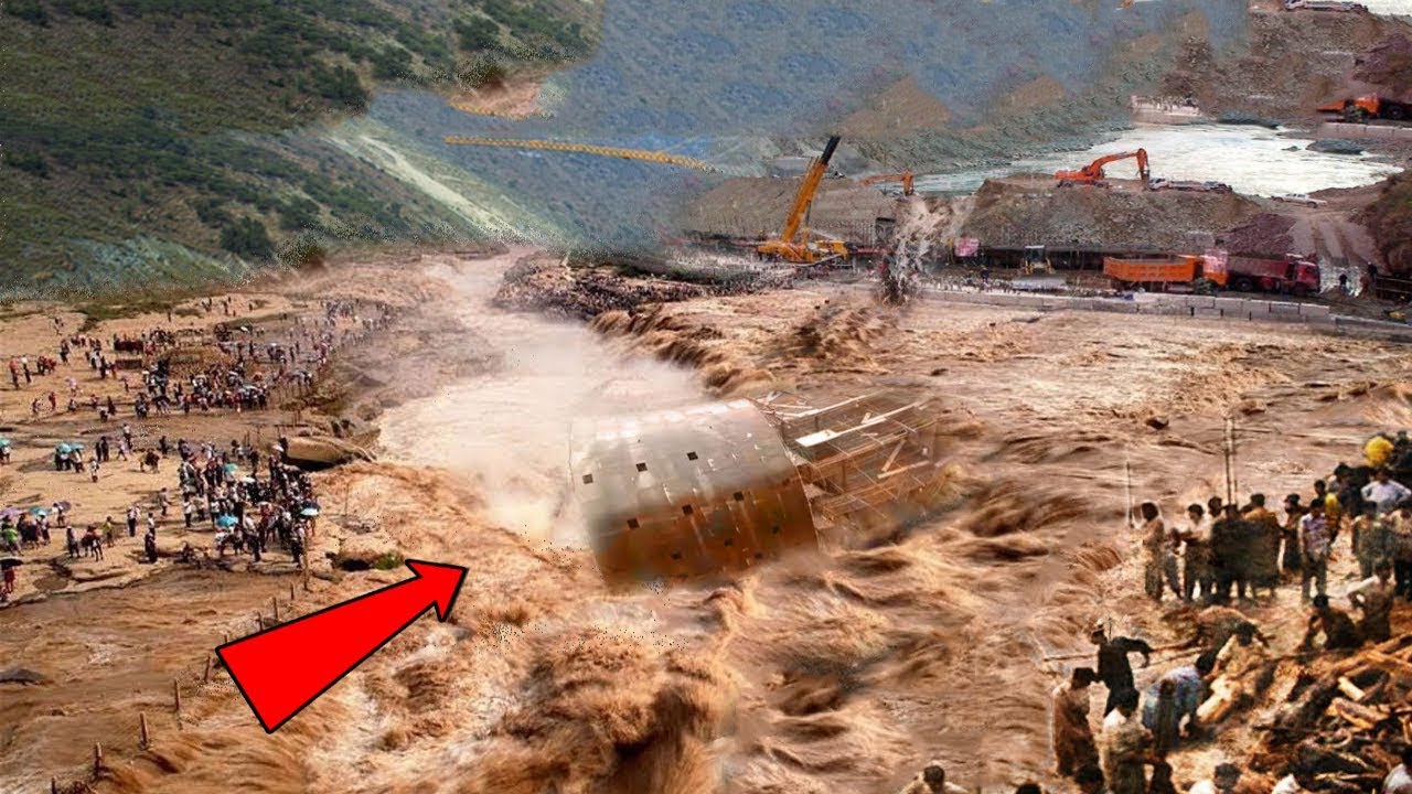 The Mohmand Dam Collapse by the Flood | Floods in Pakistan - YouTube