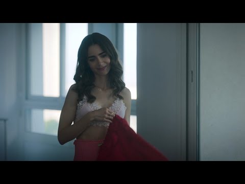 Lily Collins (Feet Close up)