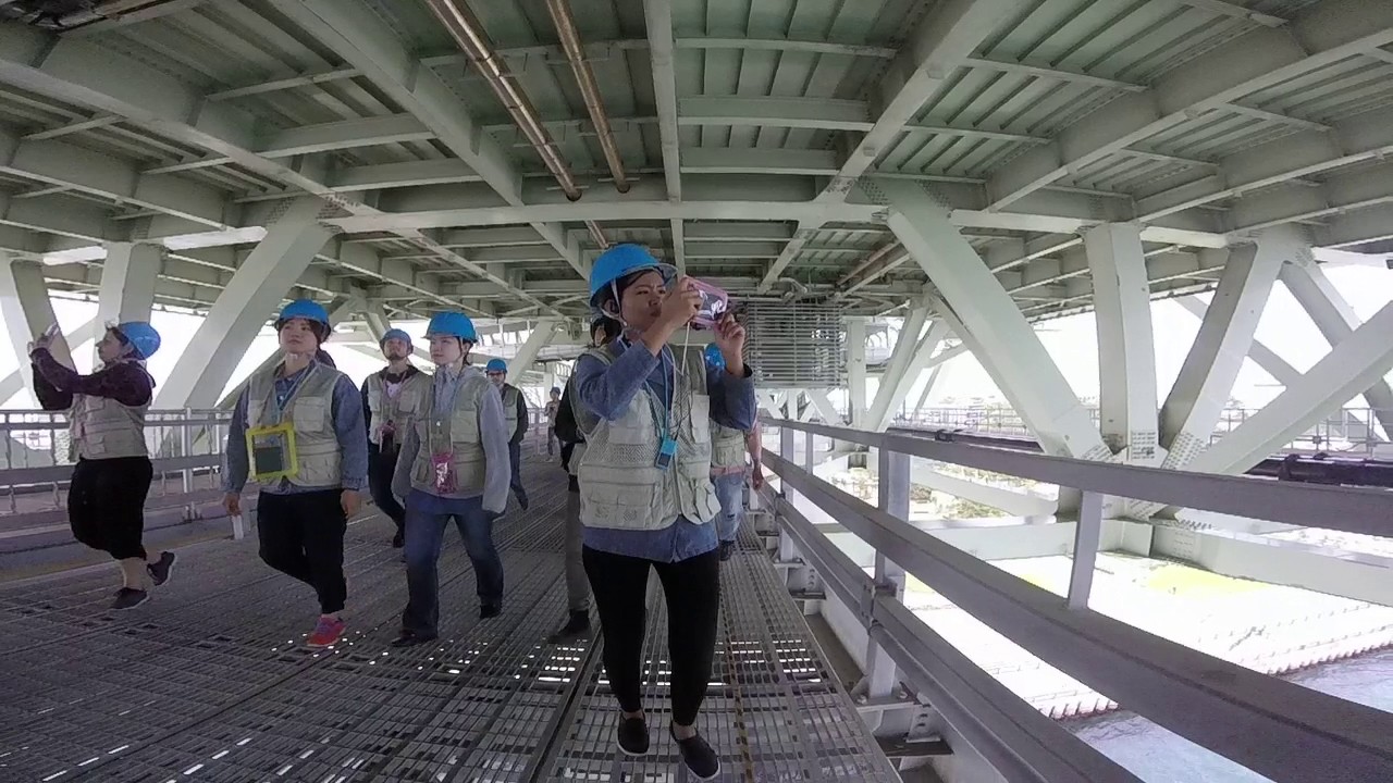 Akashi Kaikyō Bridge - Catwalk Under Bridge - YouTube