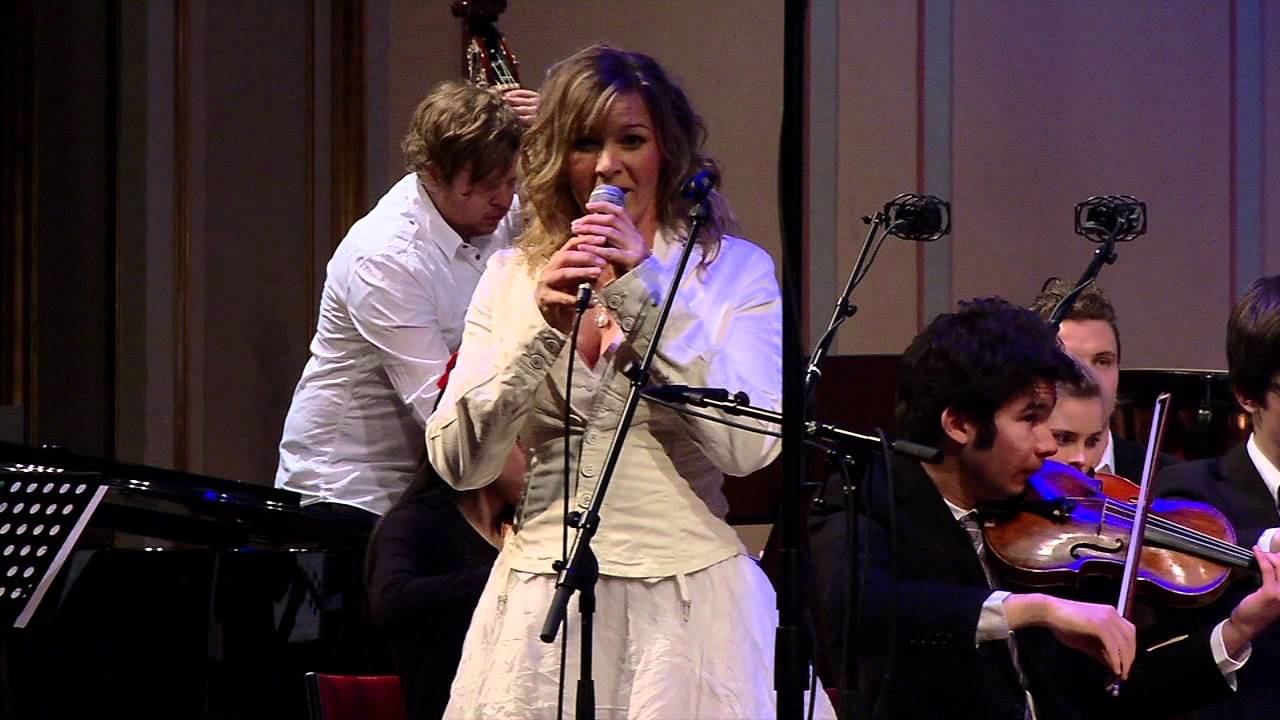 Snö över hela världen - Malin Wester med SUSO - YouTube