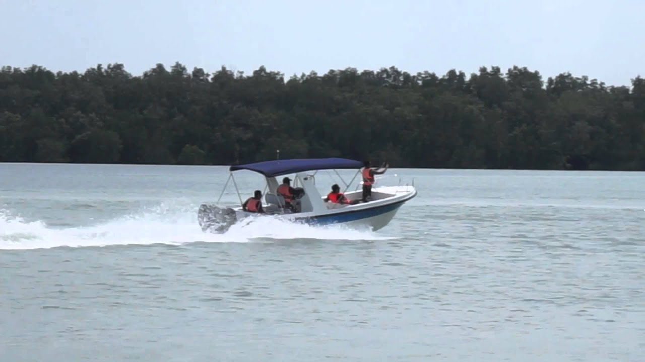 AZ MARINE CENTRE TARPON BOAT SEA TRY - YouTube