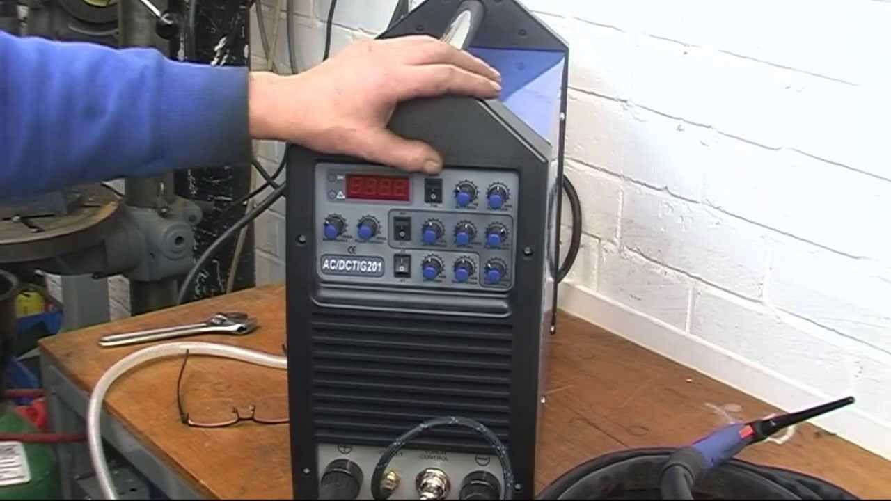 R-Tech AC/ DC TIG Inverter Welder Tig Time Part Two - YouTube