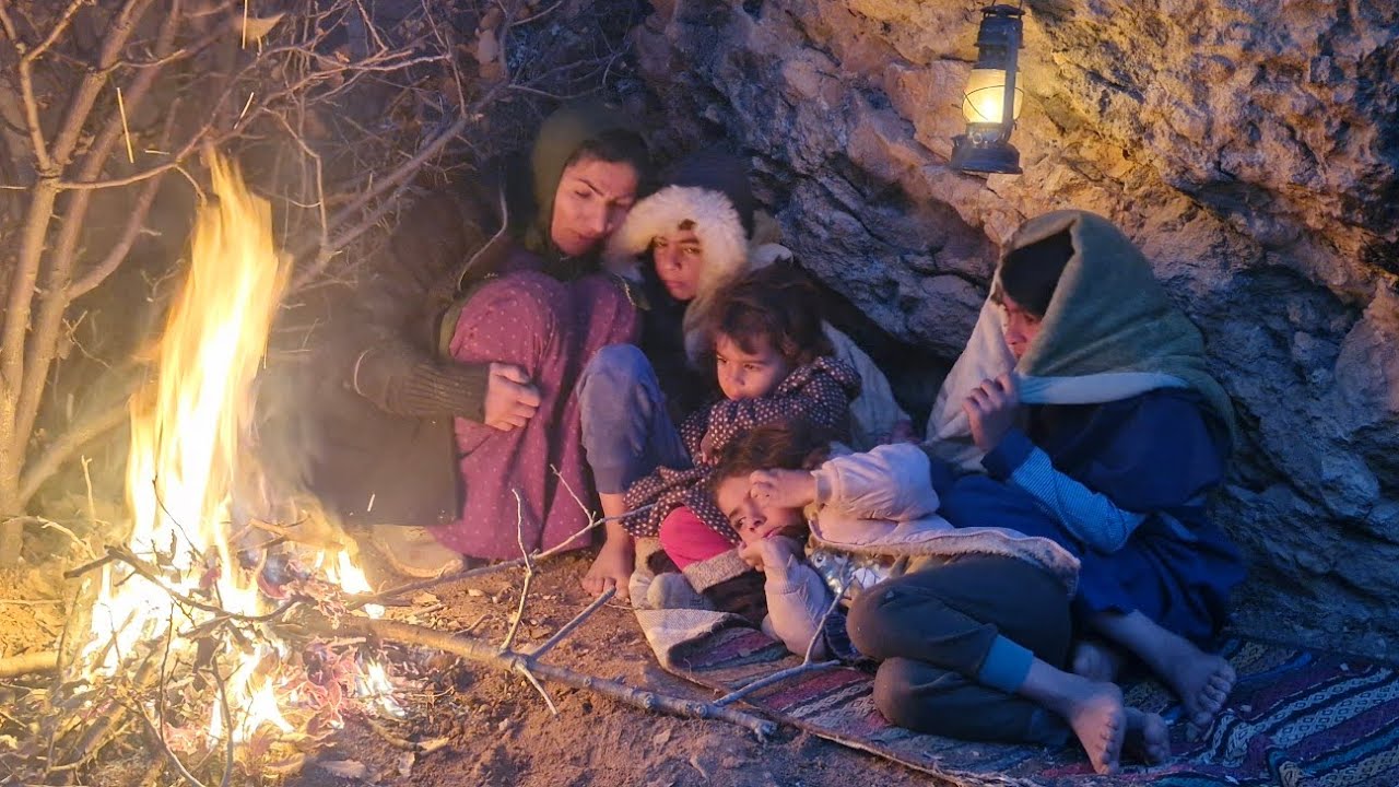 The hardest night for Hajar and his children from cold and hunger in ...
