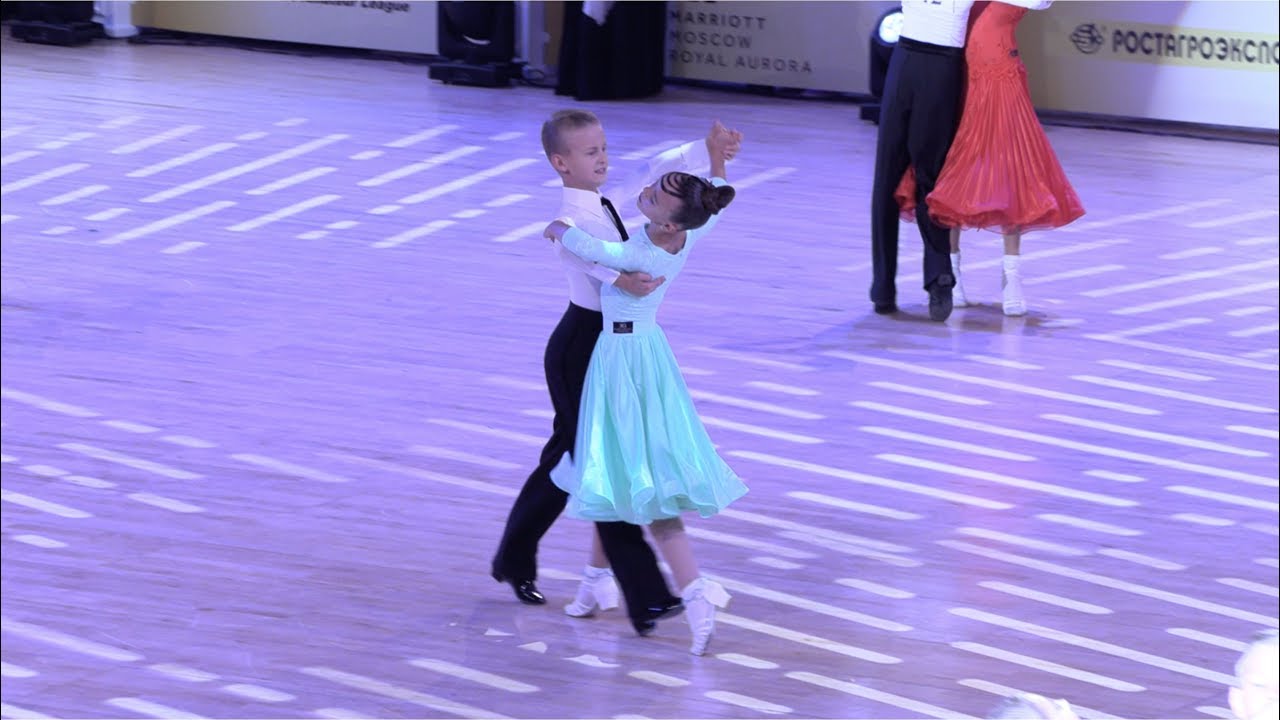 Zhigadlo Bronislav - Perepelkina Varvara RUS, Slow Foxtrot | 2018 WDC ...