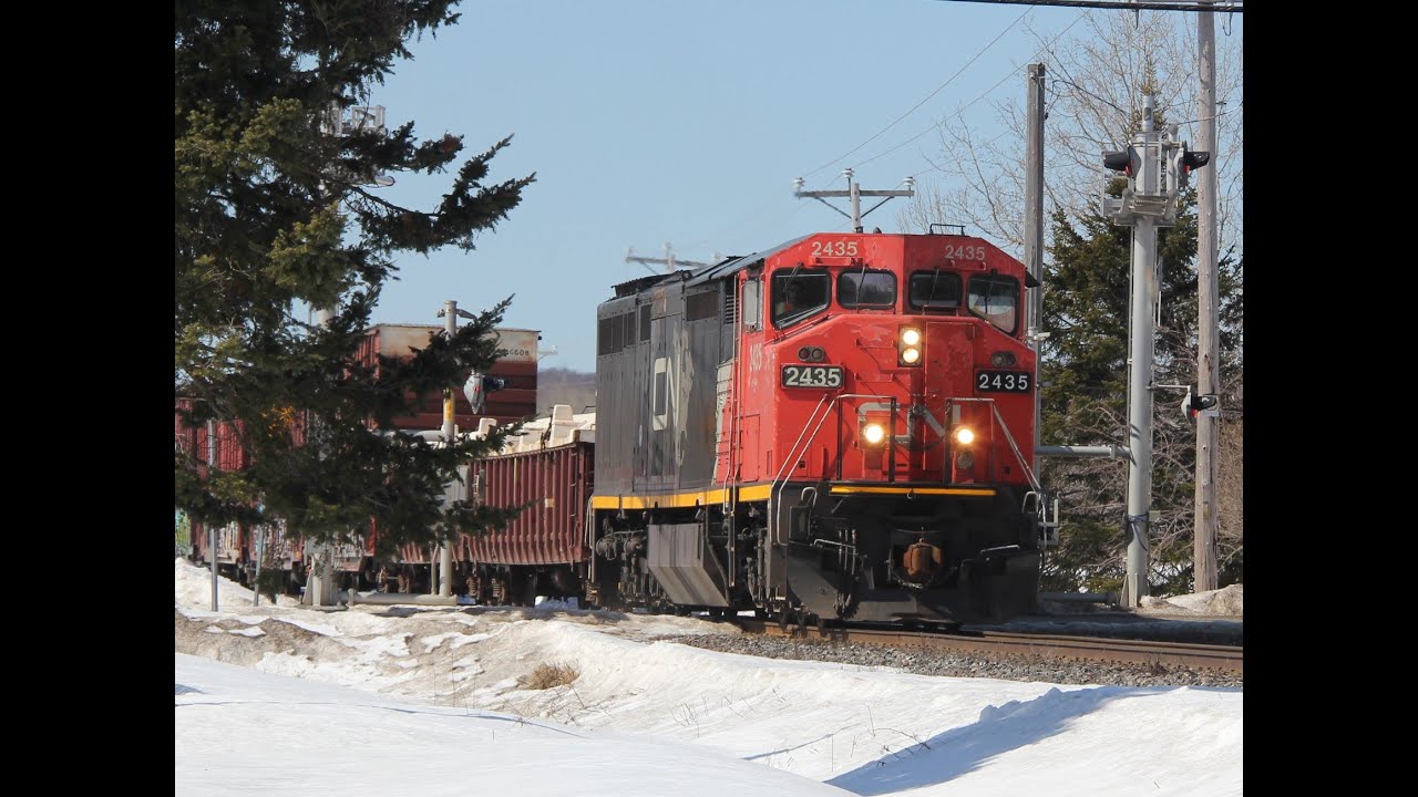 CN 460 CN 2435 StPaulin 29Mar16 65cars - YouTube