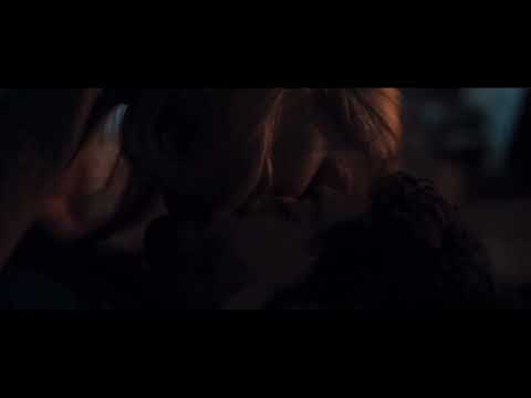 Don't Leave   Kissing Scene — Defne and Semih Dilan Cicek Deniz and Burak Deniz