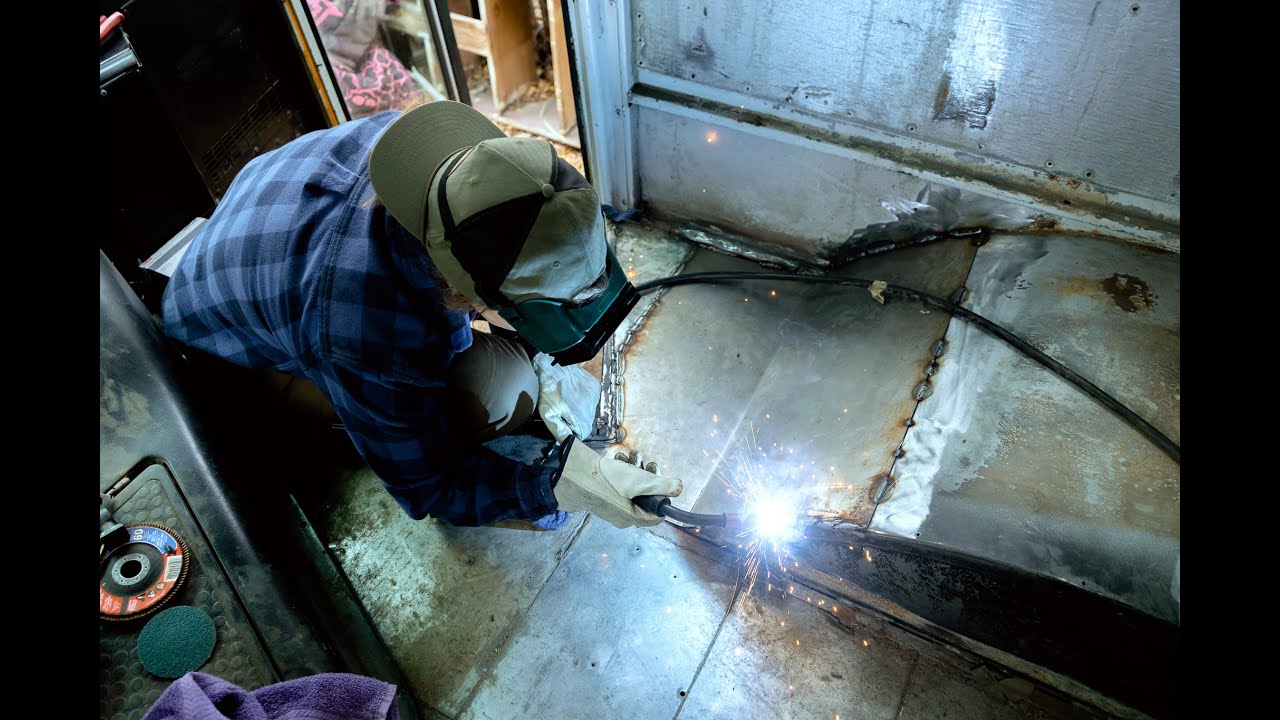 WELDING MY BUS HOLES. - YouTube
