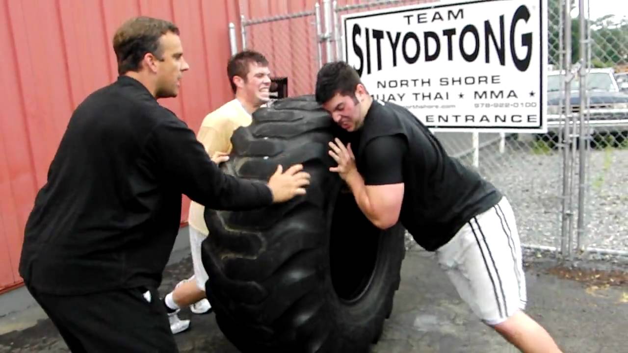 Gridiron training at North Shore CrossFit - YouTube