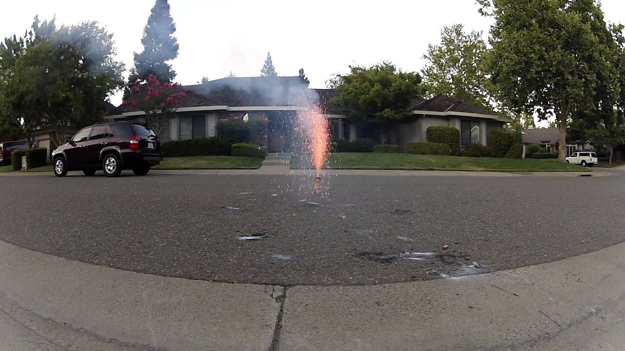 TNT Fireworks 2014 - Hot Shot - YouTube