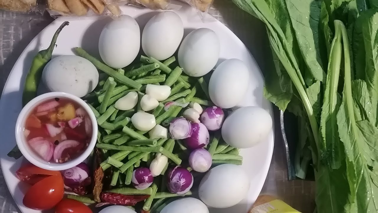 Jean Eats Duck Egg, Vegetables and Others - YouTube