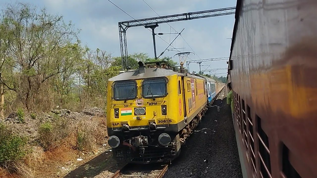 Matching Combination - Madgaon Tejas Express With RPM WAP7 Crossing ...