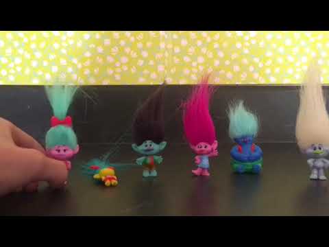 Dreamworks trolls holiday caterbus - YouTube