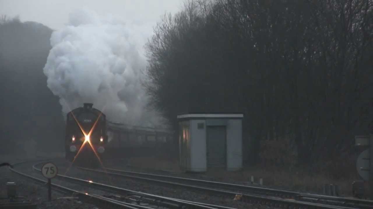 Winter Cumbrian Mountain Express with 45407 & 61264 at Lostock Junction ...