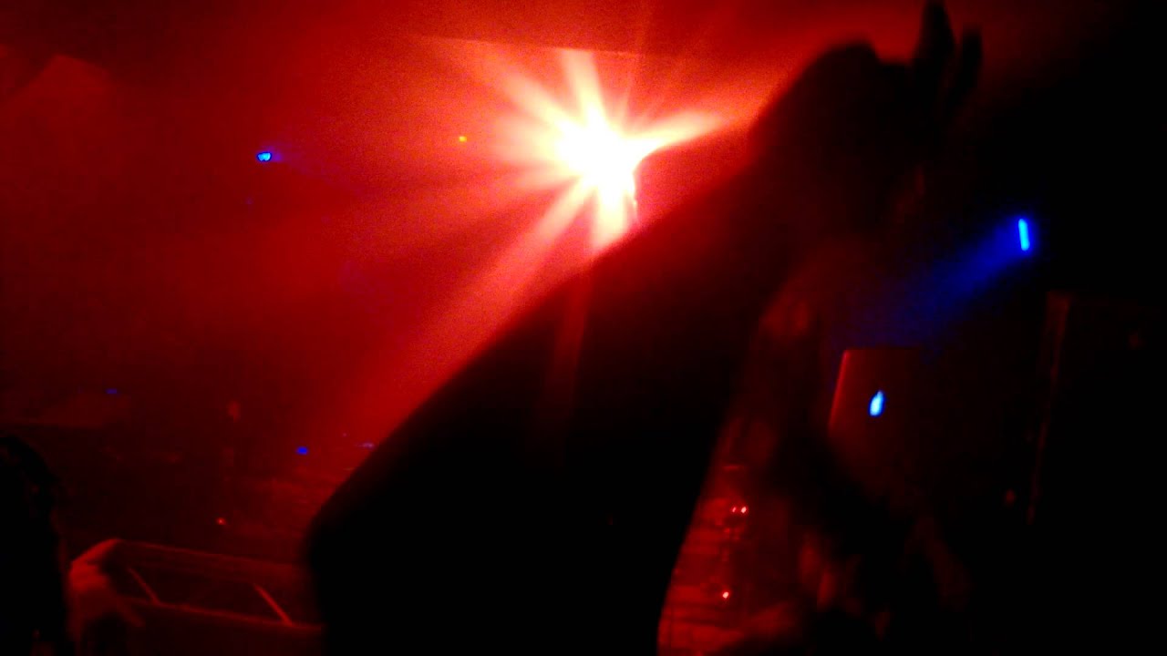 Dusky - Nobody Else (live) @ Snafu Aberdeen - YouTube