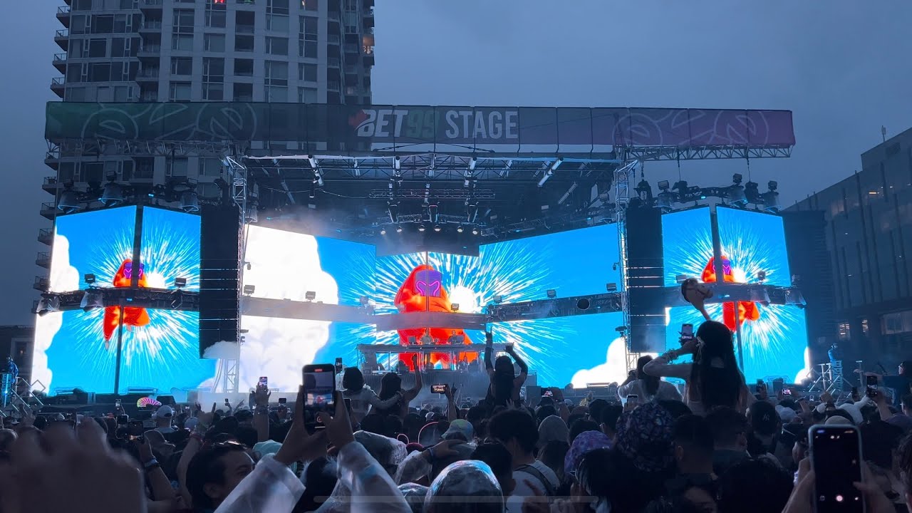 Ganja White Night & Subtronics - Womp Portal - YouTube